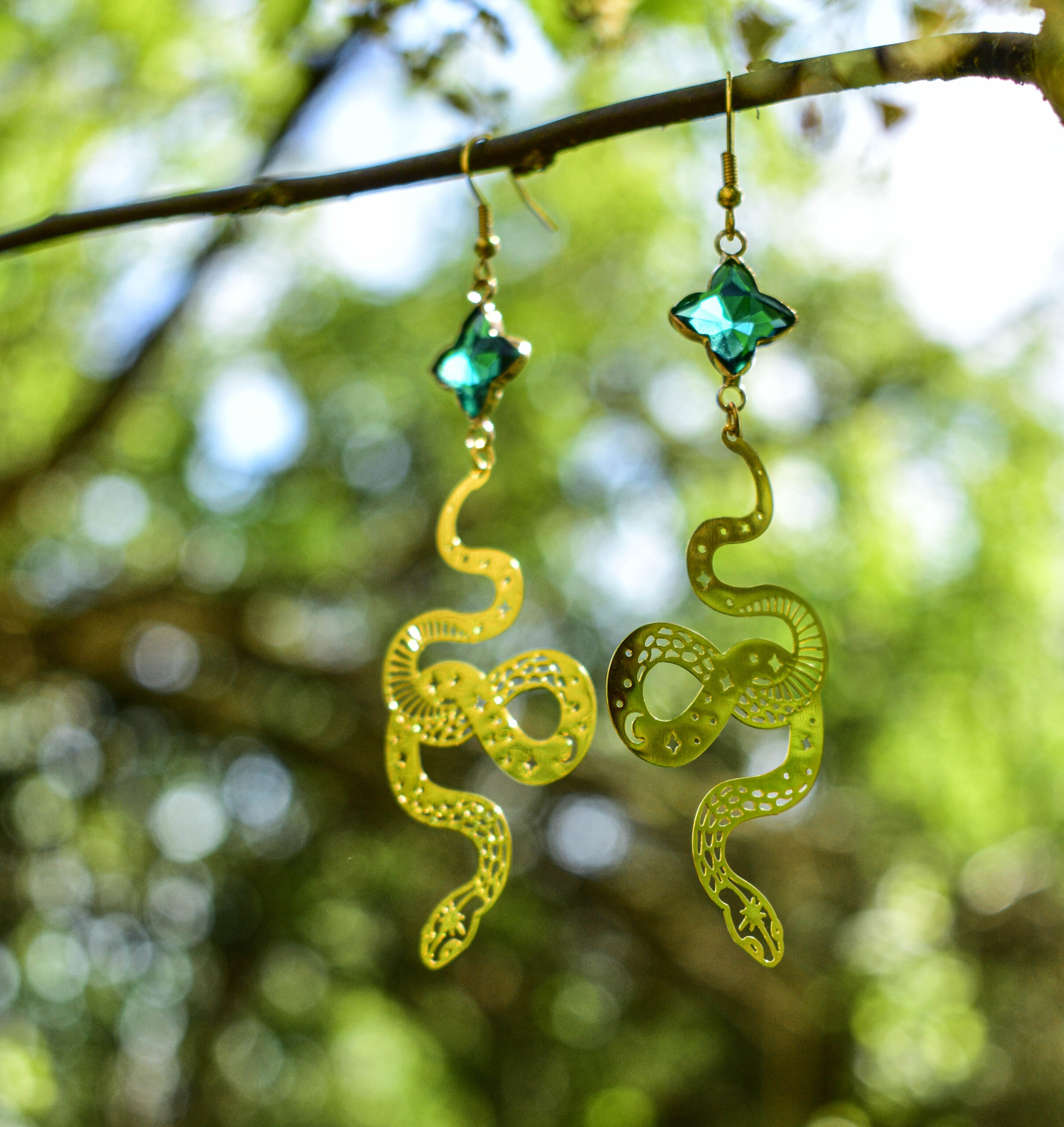 Rohelise Pärli Ja Maoga Kõrvarõngad teine - Rongabutiik