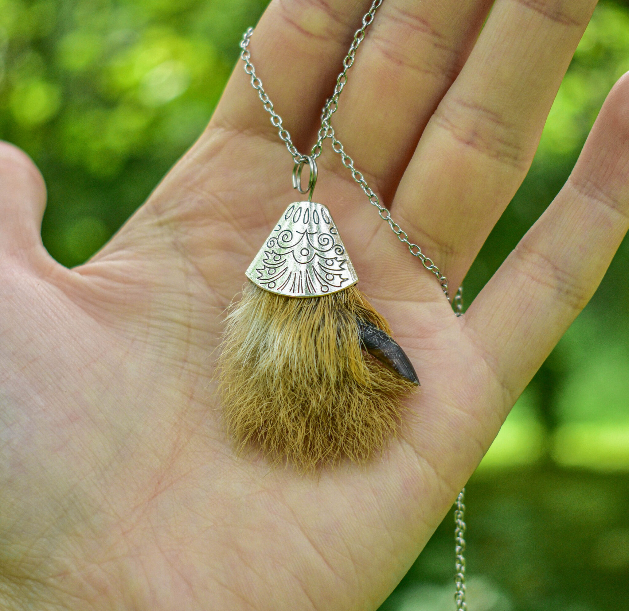 Halljänese varvas kaelakee - Rongabutiik